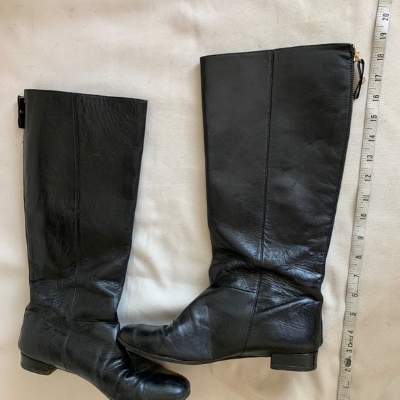 Tory Burch | Shoes | Tory Burch Knee High Soft Boots With Gold Trim ...